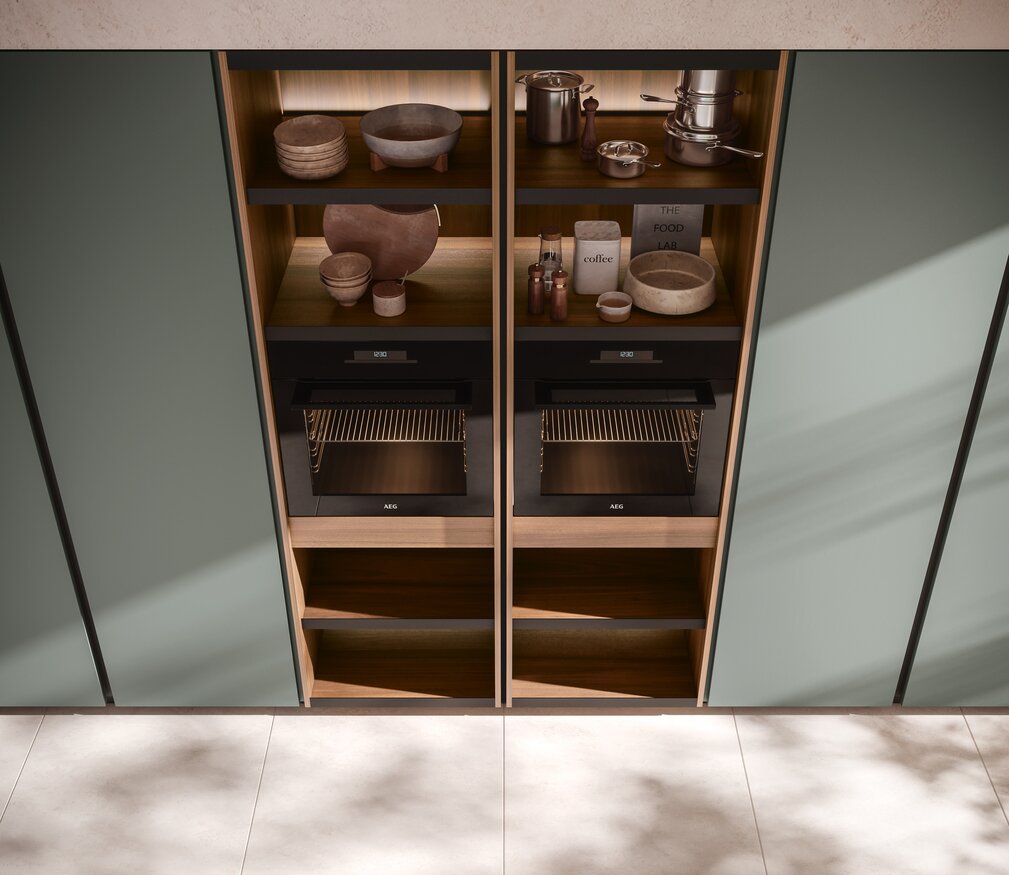 Cucina Ménta in legno di noce e verde polvere | Miton Cucine